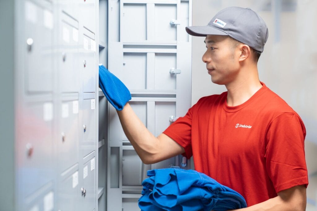 How To Equip Employee Locker Rooms | Lindström
